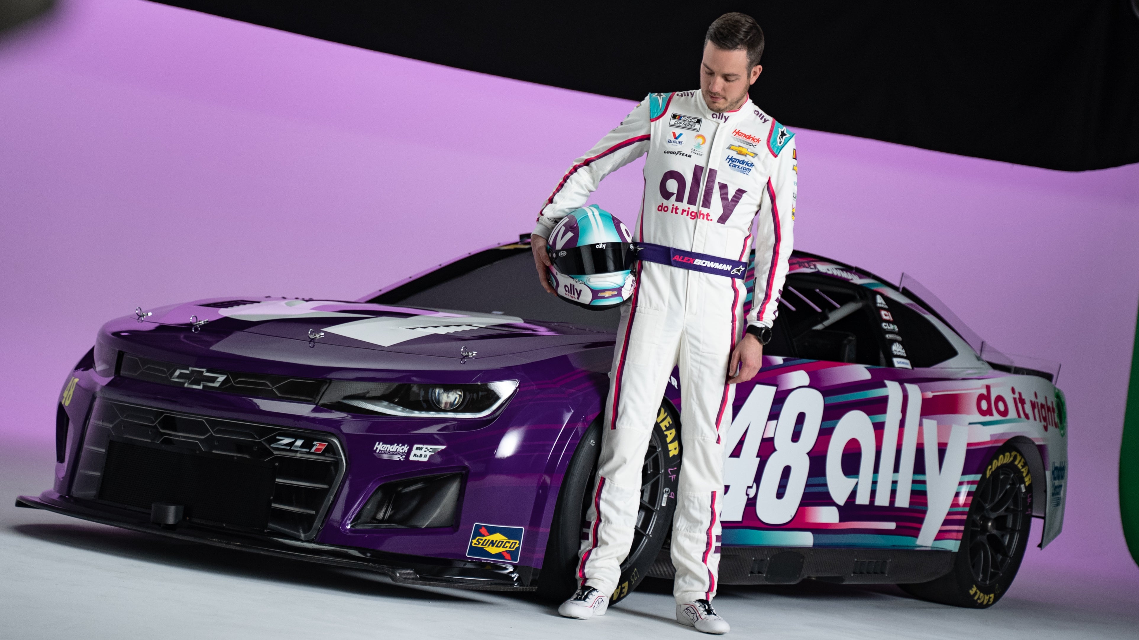 Alex Bowman – Kitbags & Lockers